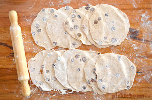 Easy Cinnamon and Raisin Flat Breads - Picklebums